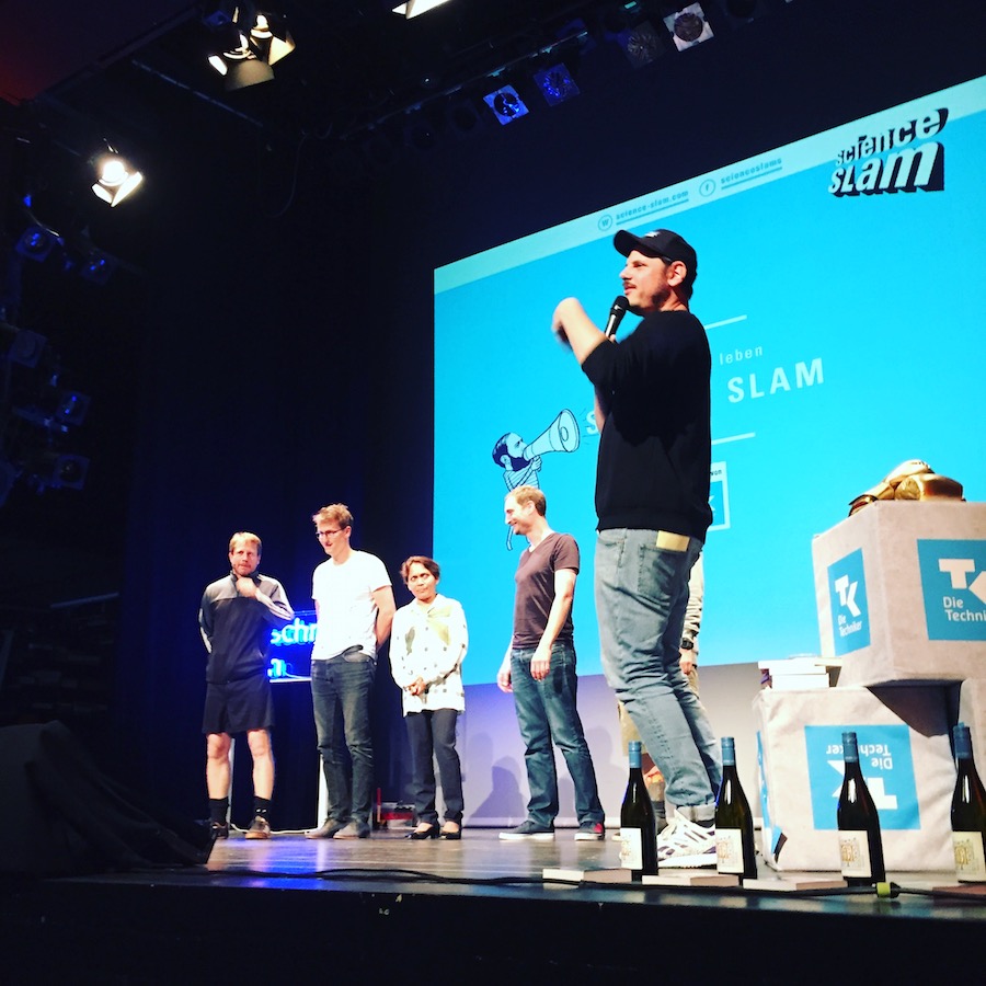 Vom Hörsaal Auf Die Bühne: Forscher Beim Science Slam In Neukölln